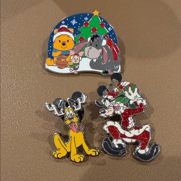 Disney | Accessories | Disney Holiday Character Pin Collection ...